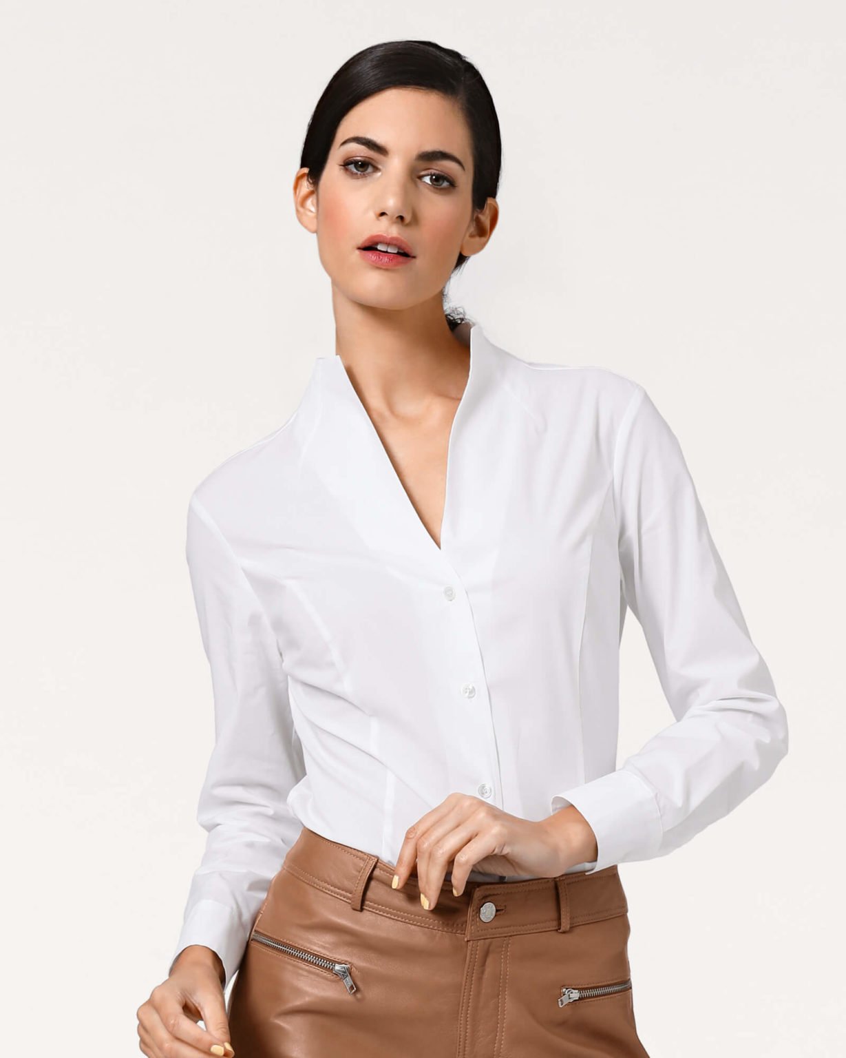 Die weiße Bluse – ein passendes Allroundtalent für jeden Look - Styles ... Die weiße Bluse – ein passendes Allroundtalent für jeden Look - Styles ...
